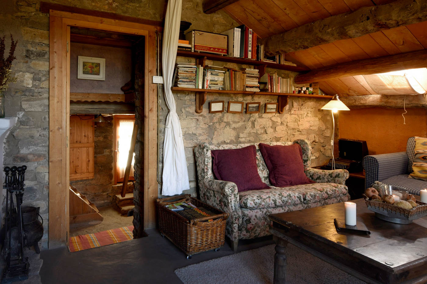 Eco-cottage with pool in the natural retreat of the early Pyrenees